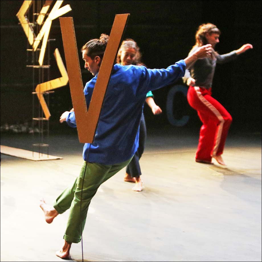 Le spectacle XYZ de Georges Appaix au MAC Créteil