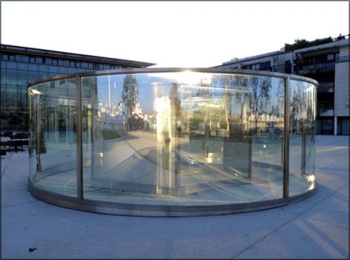 Dan Graham, expo Anamorphoses et Jeux de miroirs